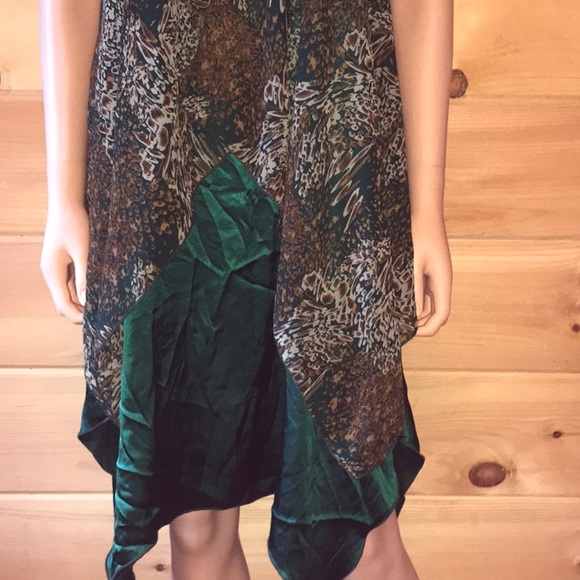 The Pyramid Collection | Dresses | The Pyramid Collection Emerald Green ...